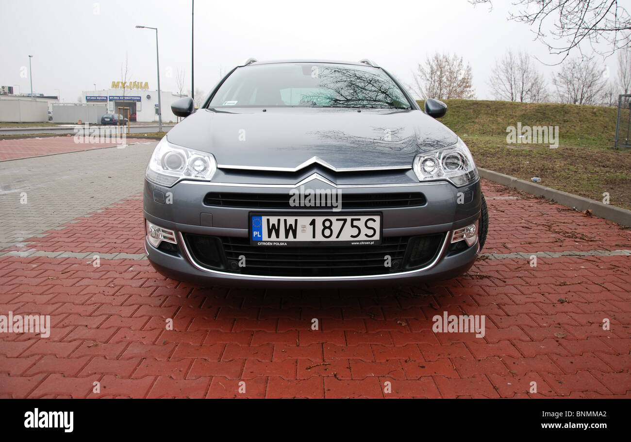 Citroen C5 Tourer 2.0 HDI - MY 2009 - gray - five doors - French ...