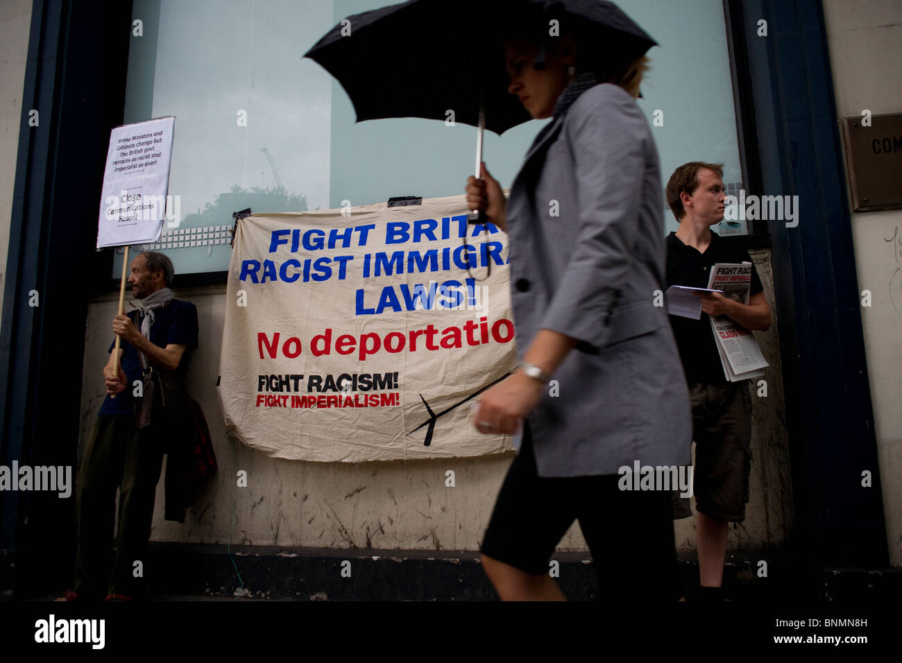 Immigration service hi-res stock photography and images - Alamy