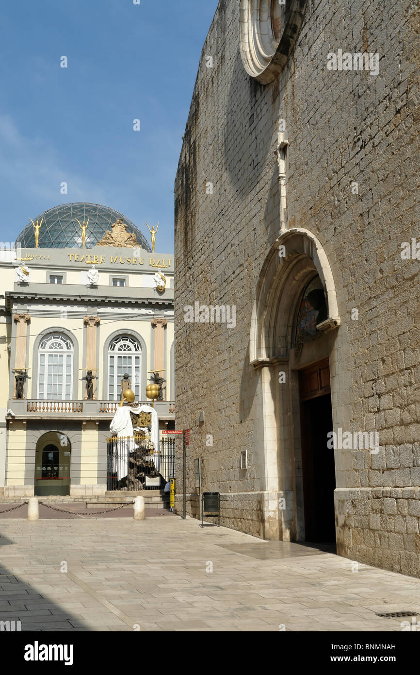 Spain Catalunya Figueres church Sant Pere Dali museum architecture ...