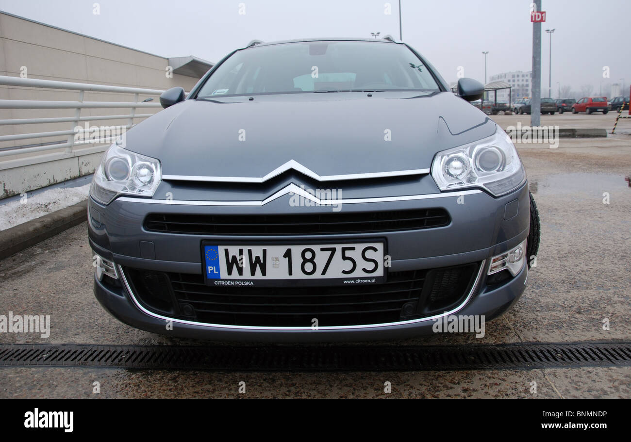 Citroen C5 Tourer 2.0 HDI - MY 2009 - gray - five doors - French ...