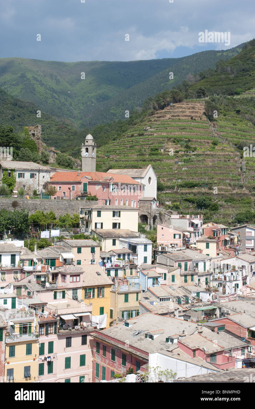 Vernazza village hi-res stock photography and images - Alamy