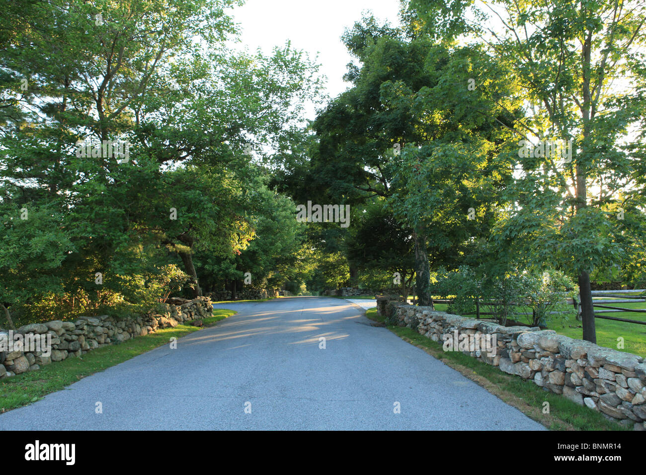 country road stone wall Stock Photo - Alamy