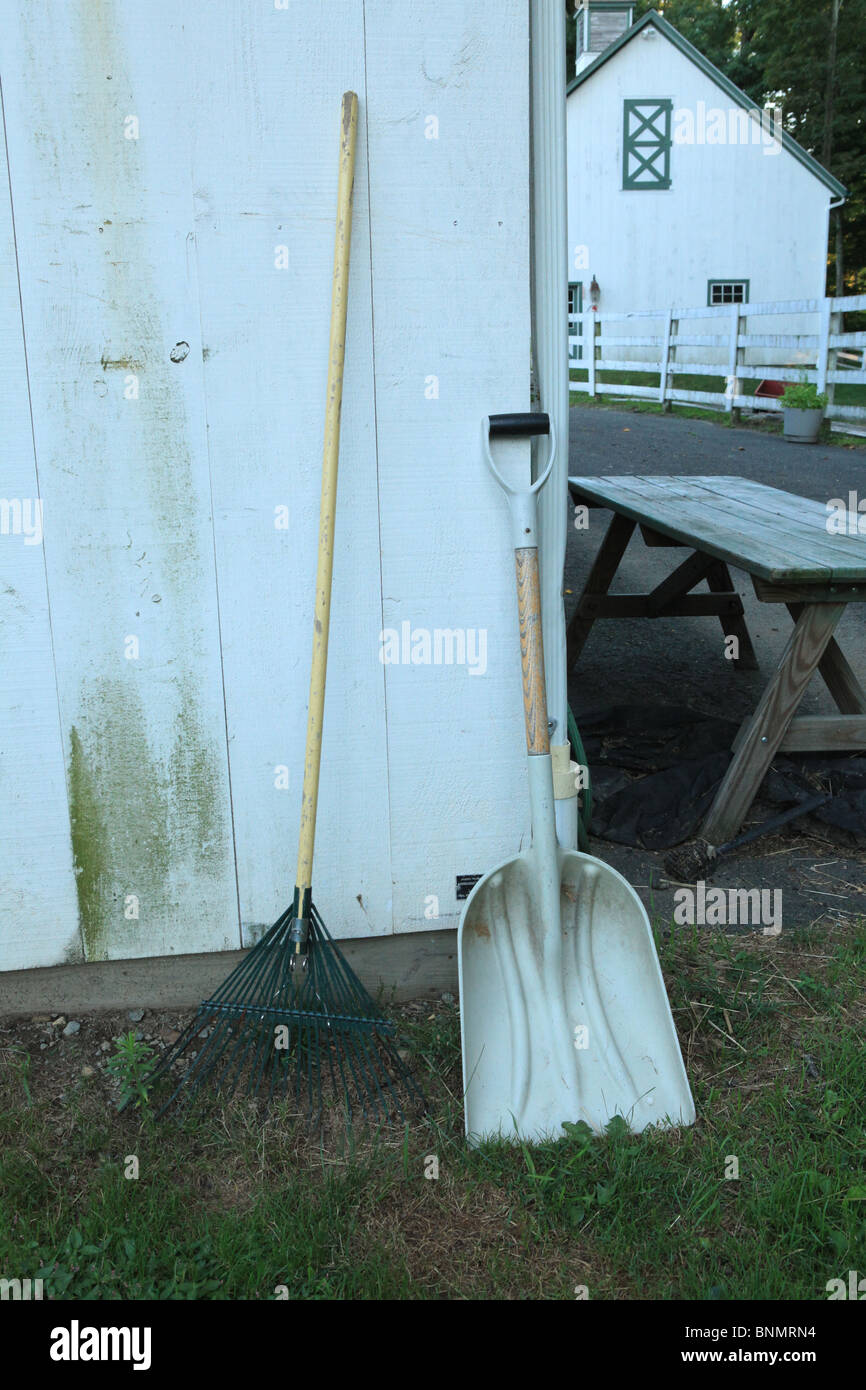 Shovel & Rake Stock Photo - Alamy
