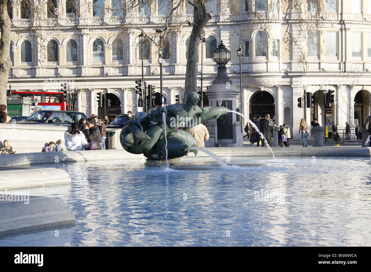 water fountain in london England Stock Photo - Alamy
