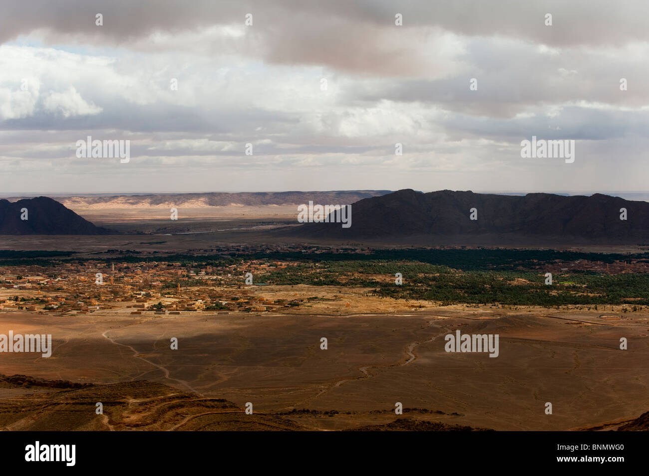 Oasis of figuig hi-res stock photography and images - Alamy