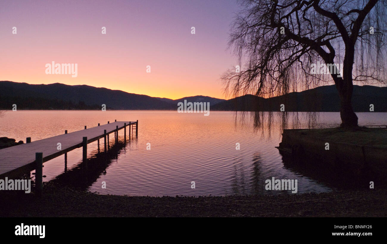 Sunrise over a dock in Lake Whatcom during Winter, Bellingham ...