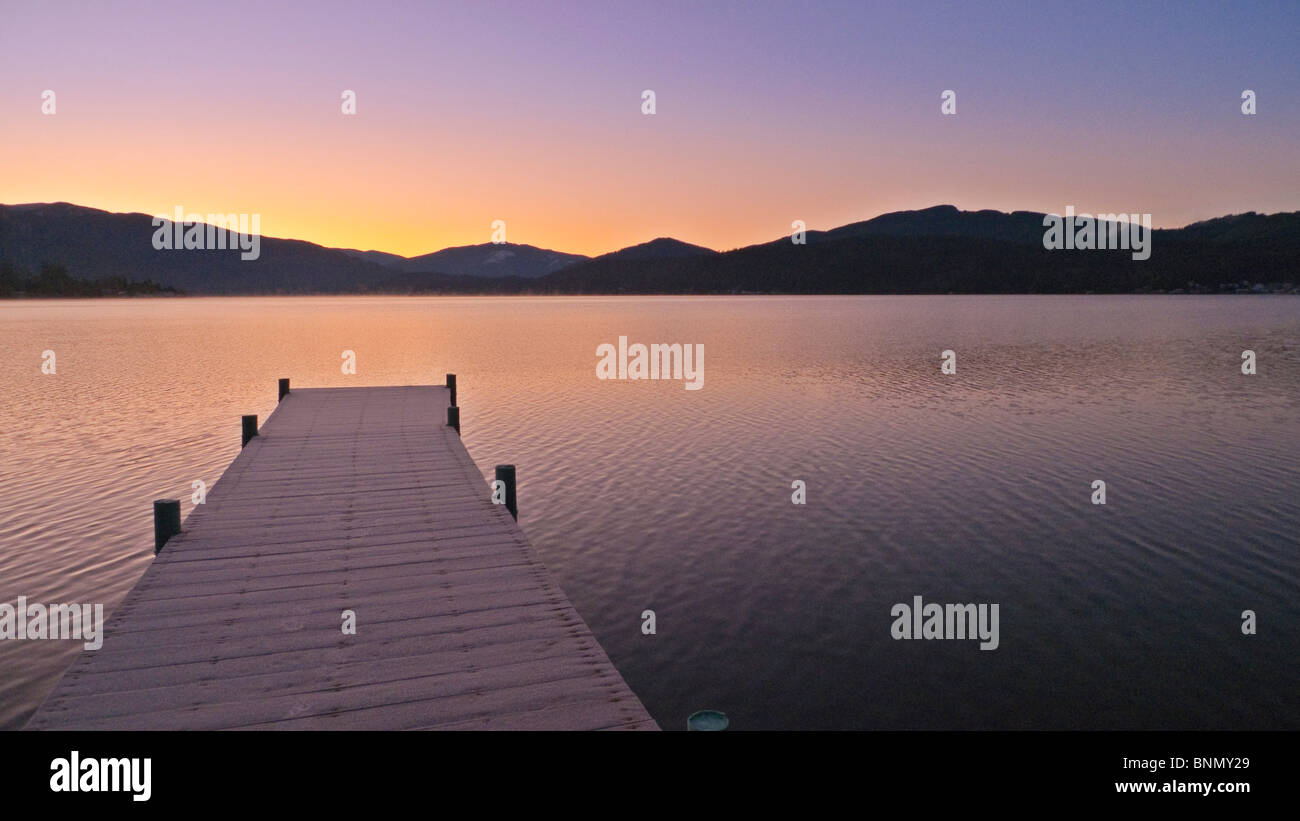 Sunrise over a dock in Lake Whatcom during Winter, Bellingham ...
