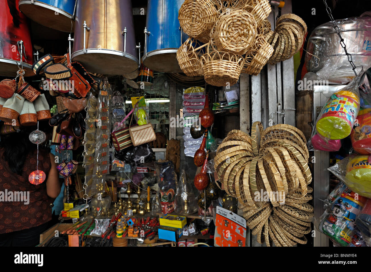 Shopping in kandy sri lanka hi-res stock photography and images - Alamy