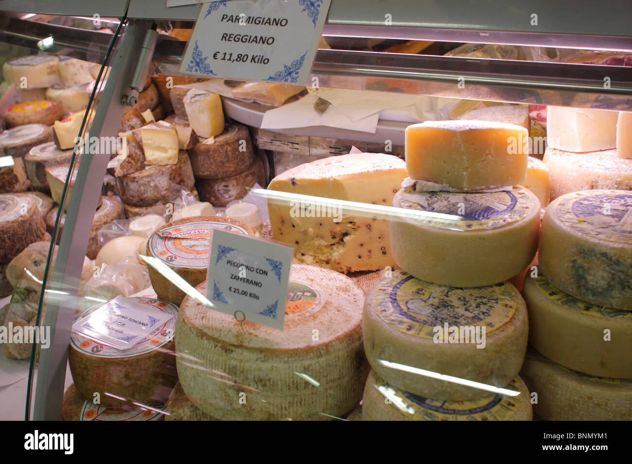 Market florence hi-res stock photography and images - Alamy