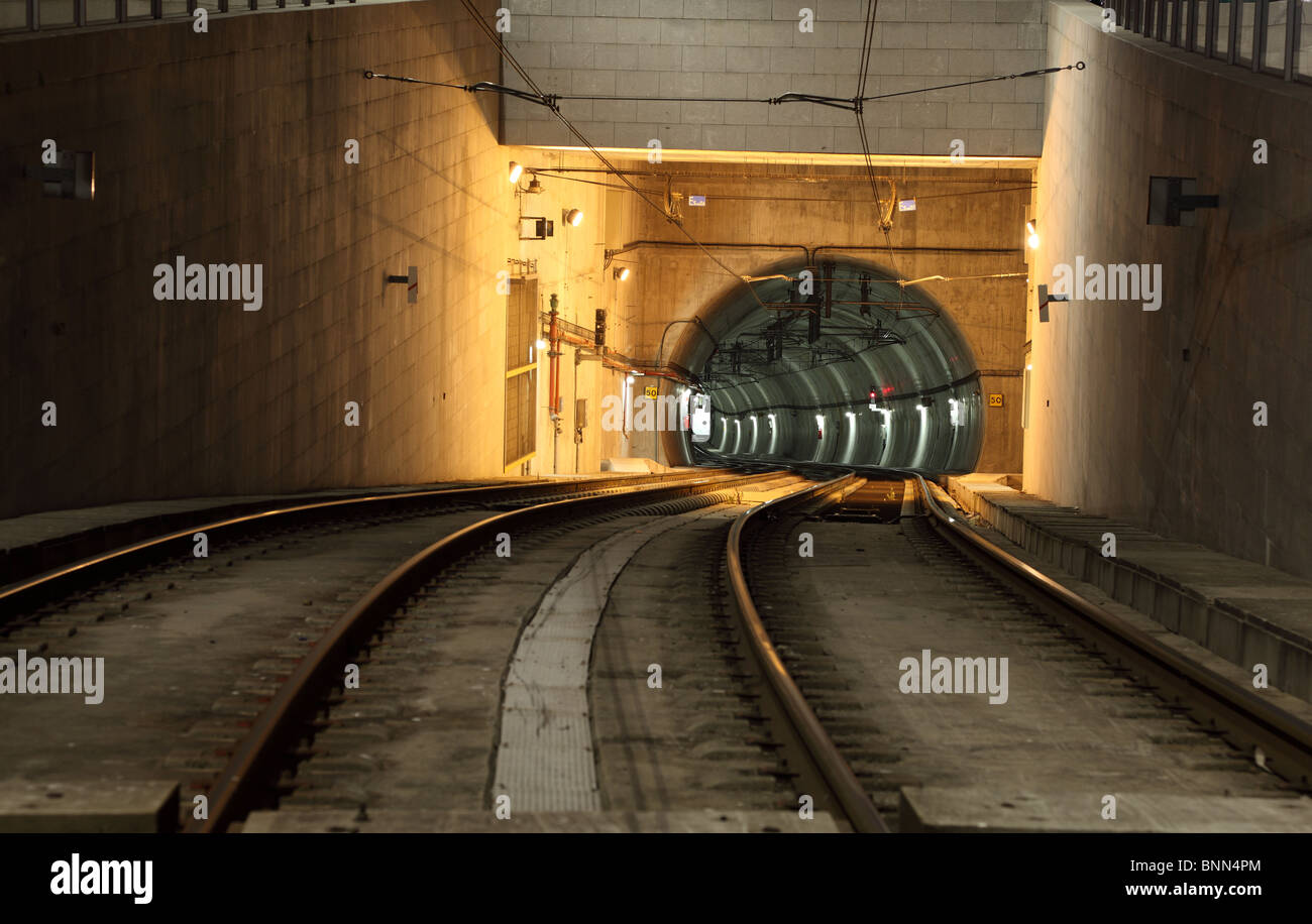 Underground metro tracks hi-res stock photography and images - Alamy