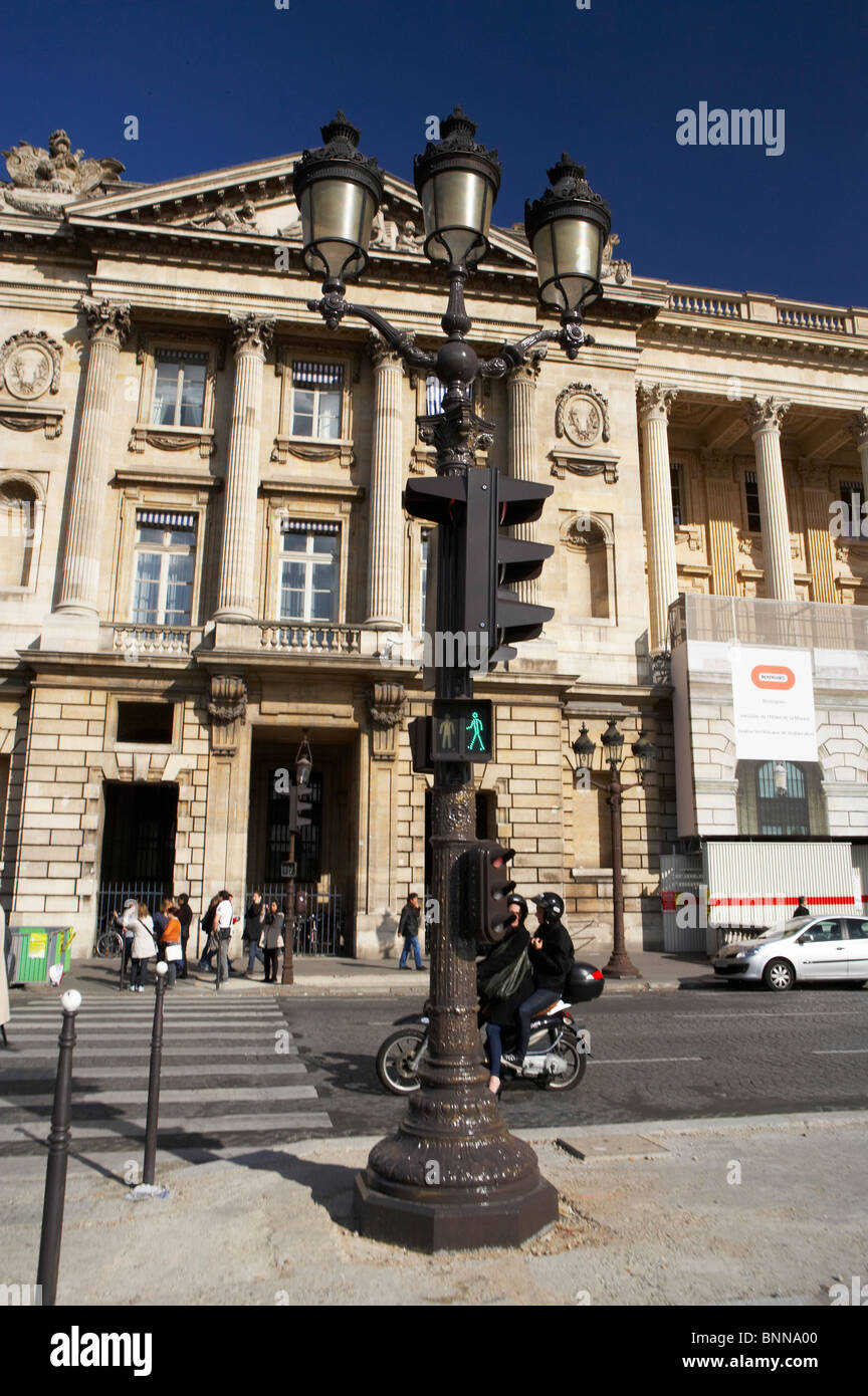 Traffic light in Paris, France Stock Photo - Alamy