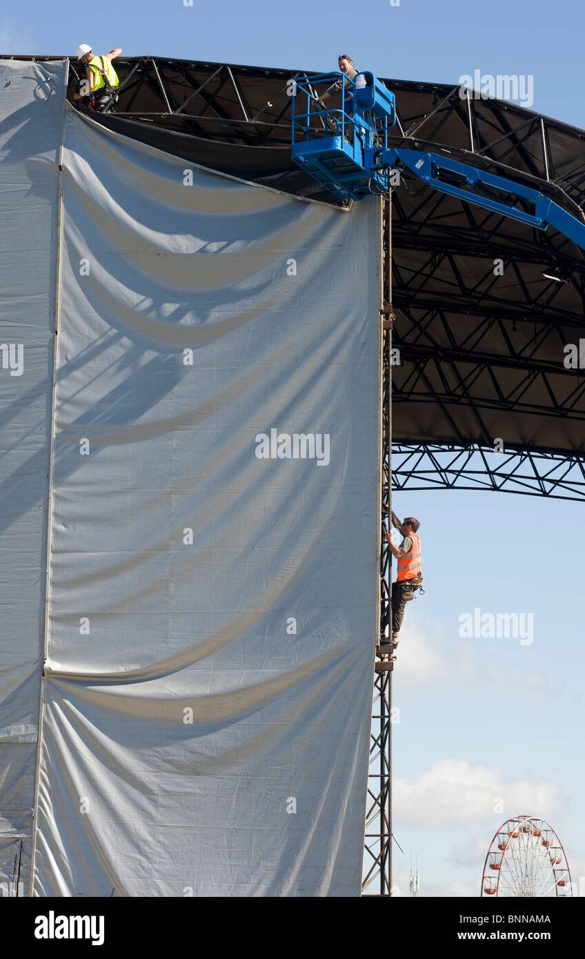 Stage rigging hi-res stock photography and images - Alamy