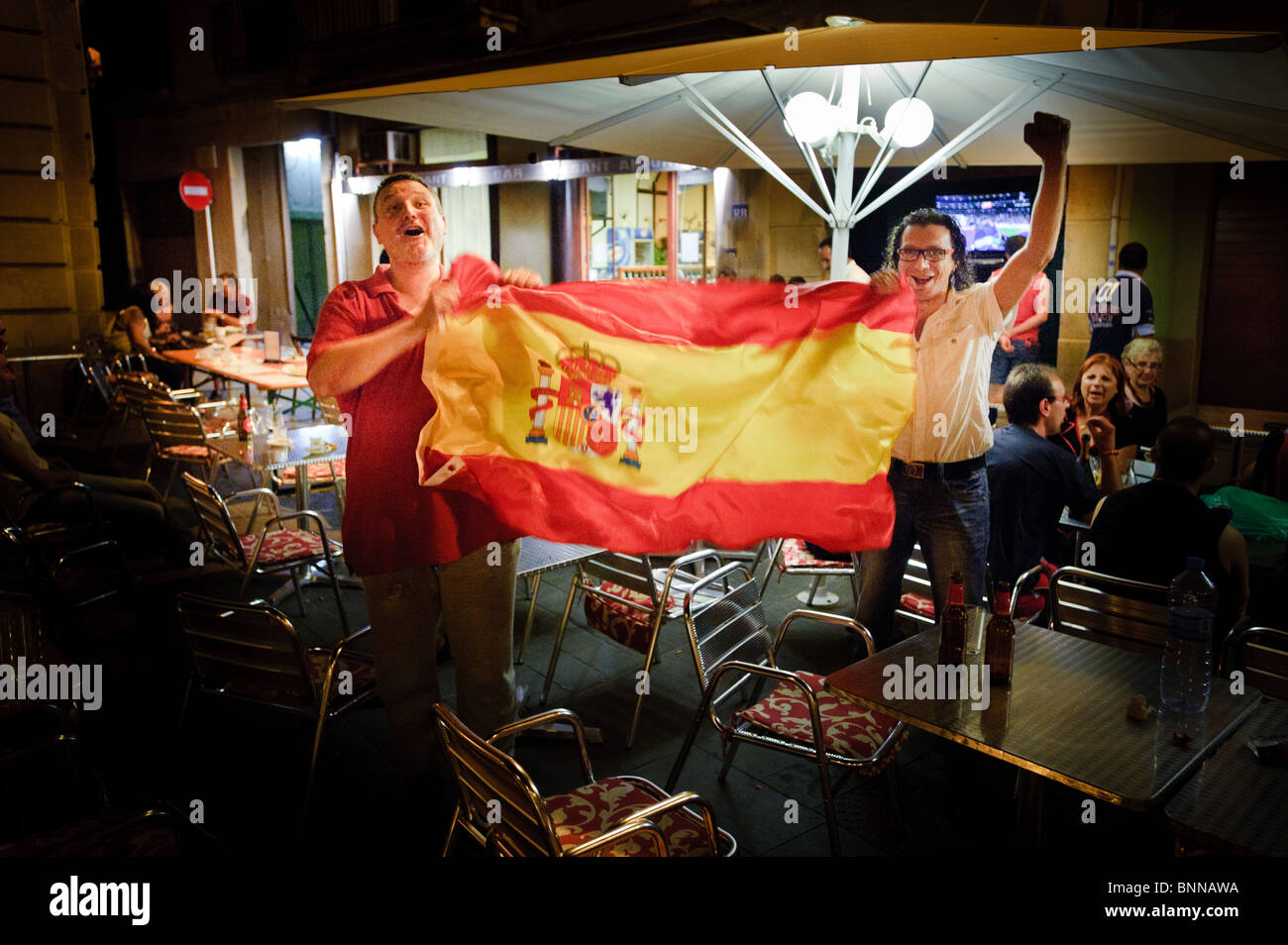 Spanish world cup supporters hi-res stock photography and images - Alamy