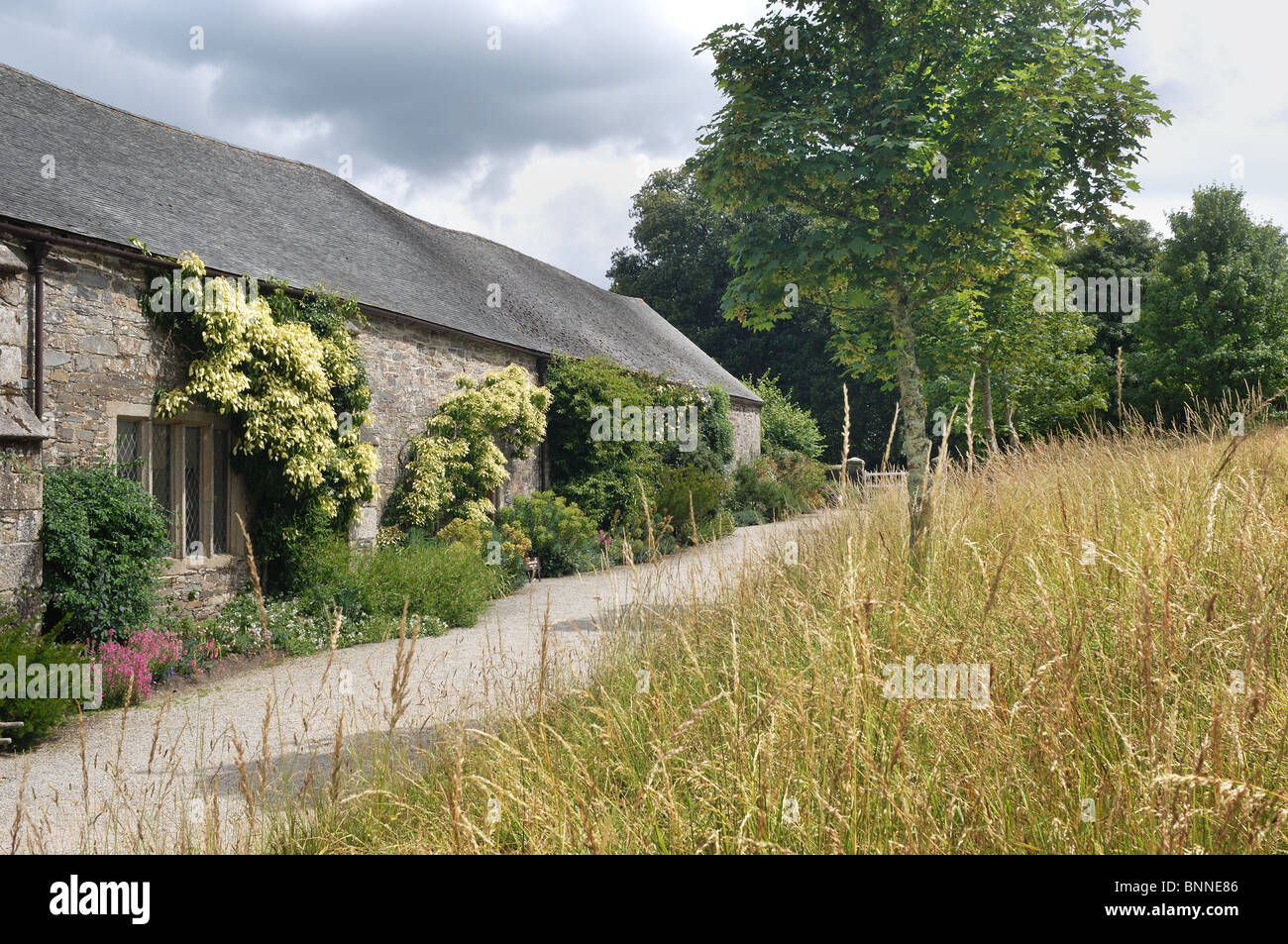 English barns hi-res stock photography and images - Alamy