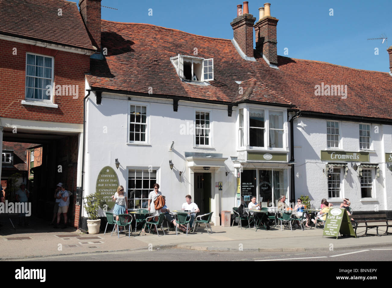 High street odiham hampshire england hi-res stock photography and ...