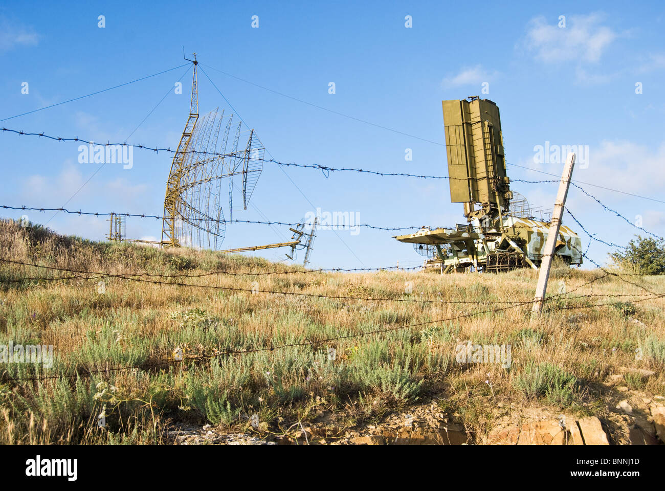 Radio antenna military army base hi-res stock photography and images ...