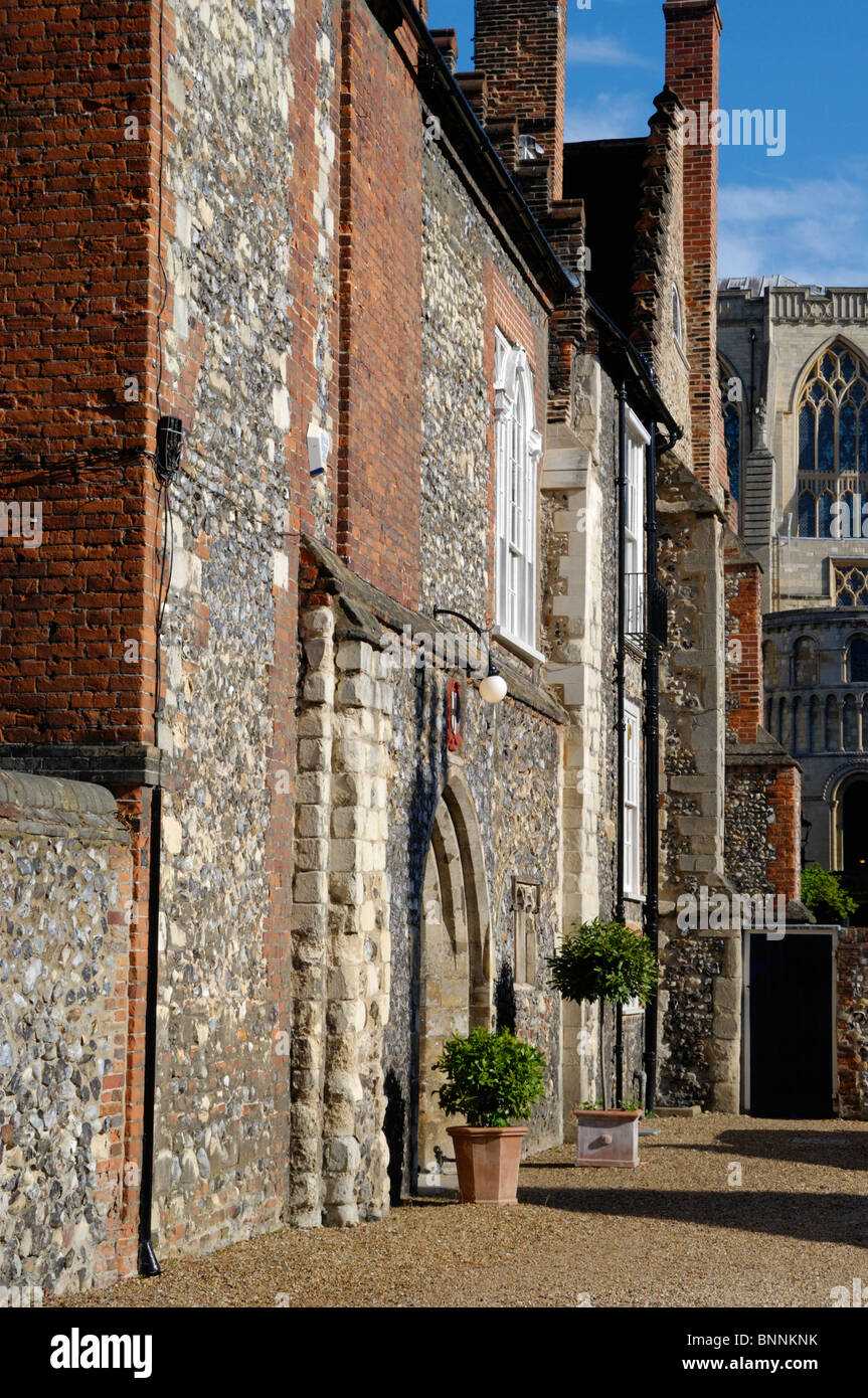 Cathedral Close buildings, Norwich, Norfolk, England Stock Photo - Alamy