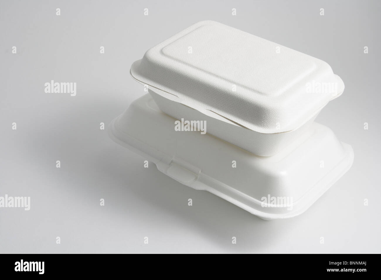 Styrofoam box boxes hi-res stock photography and images - Alamy