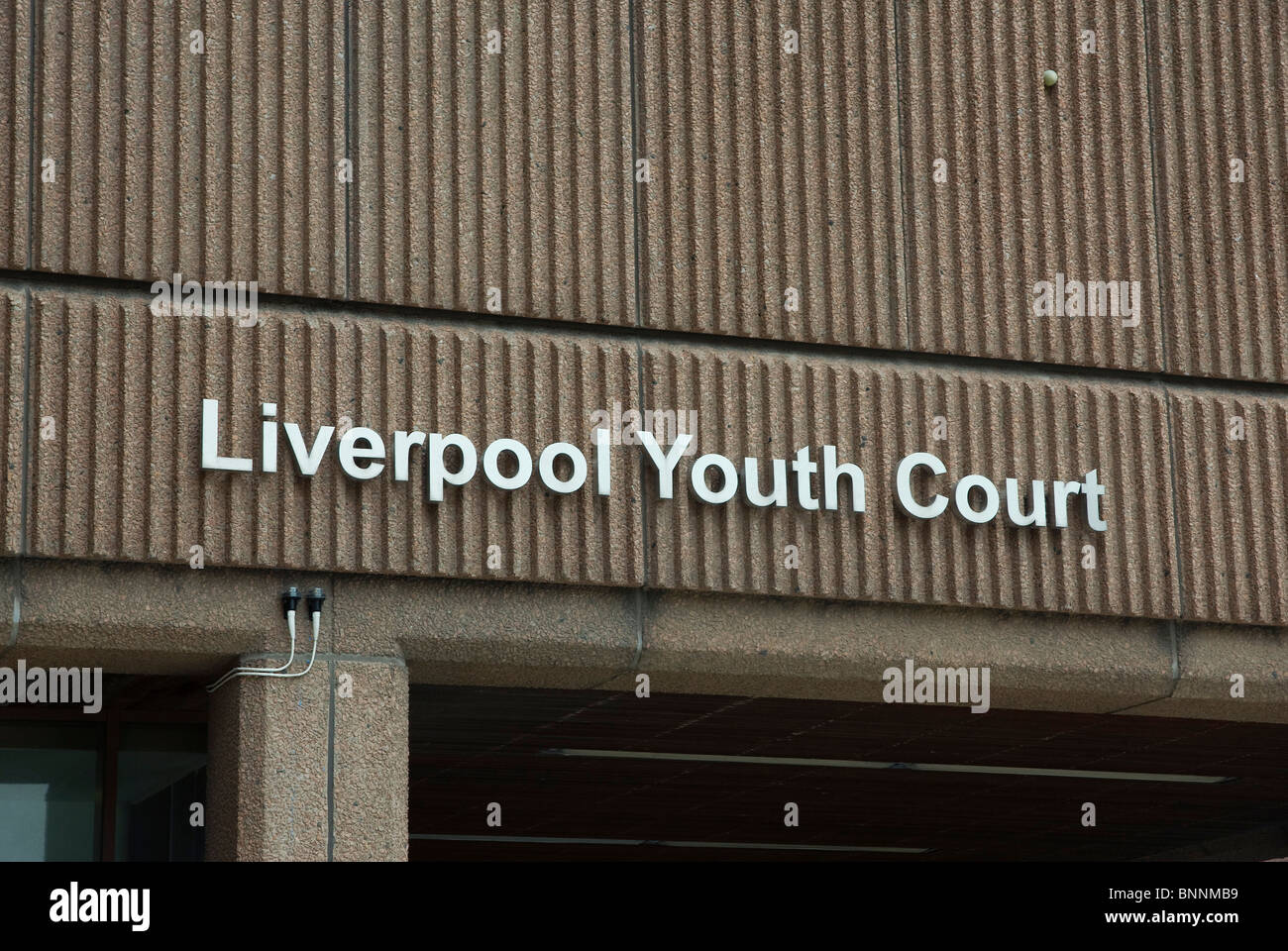 Liverpool crown court building hi-res stock photography and images - Alamy