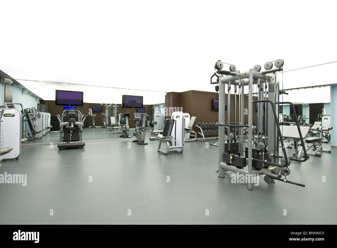 Fitness studio fitness Gym bodybuilding hall training sport prime ...