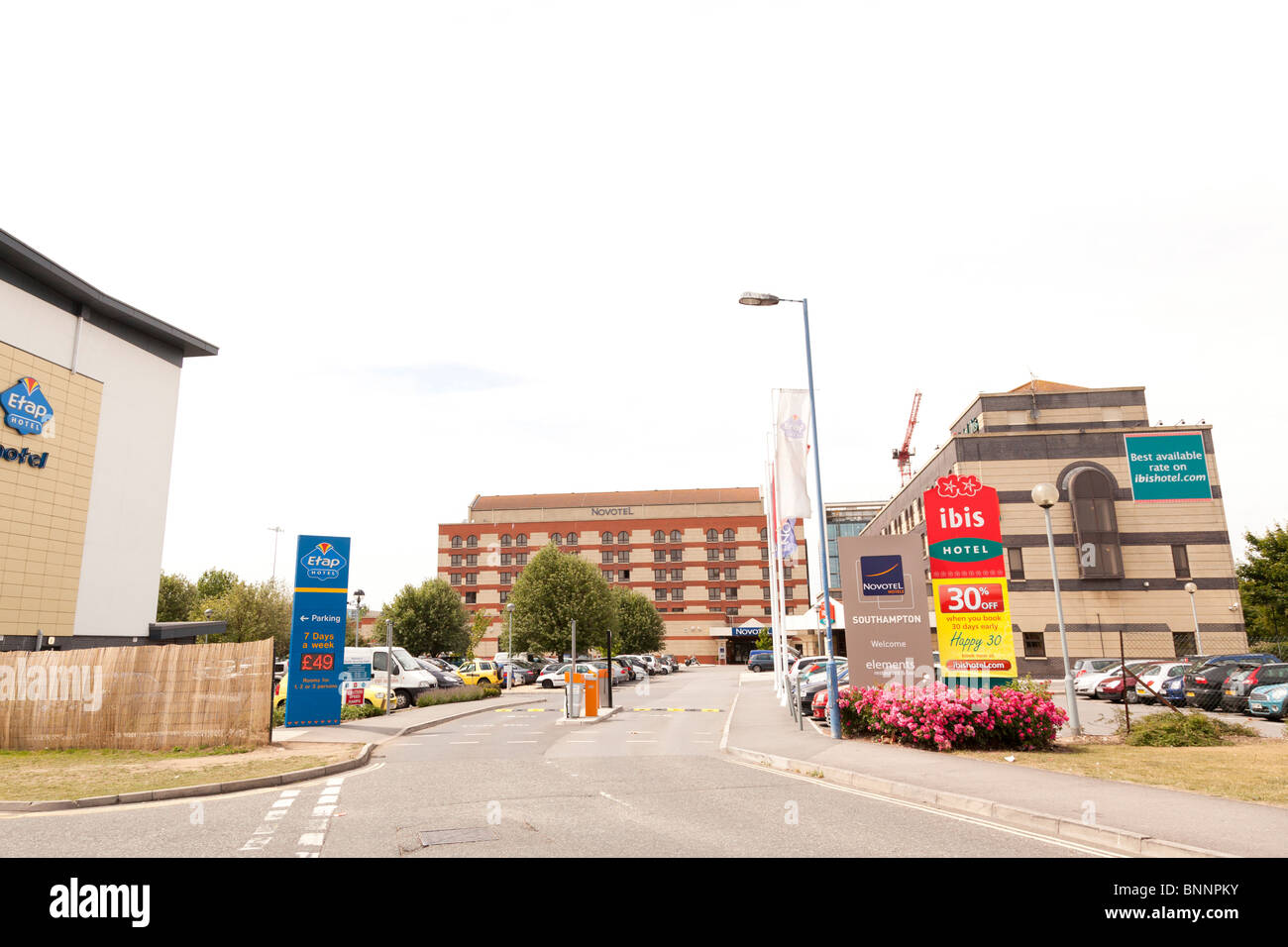 Logo ibis hi-res stock photography and images - Alamy