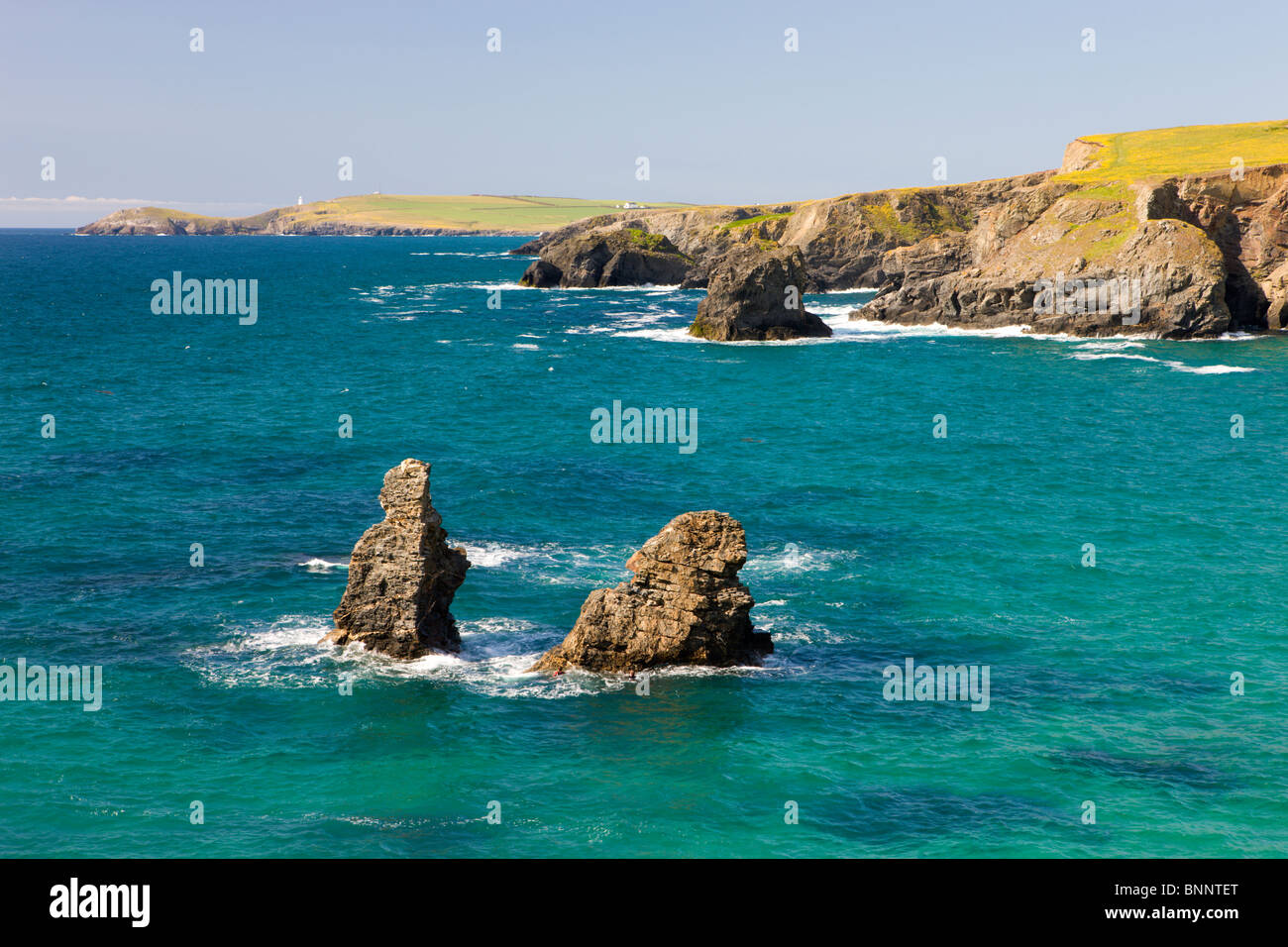 Rock stacks hi-res stock photography and images - Alamy