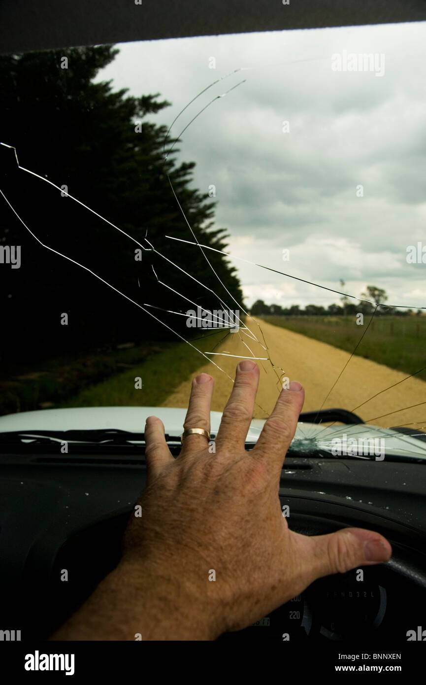 Cracked Windscreen Stock Photos & Cracked Windscreen Stock Images - Alamy