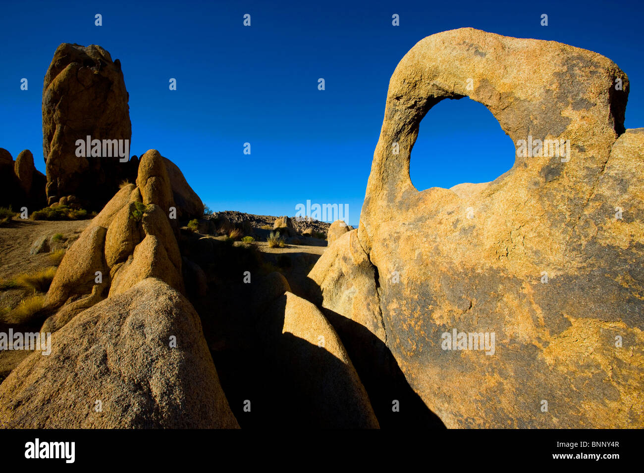 Whitney portal arch hi-res stock photography and images - Alamy