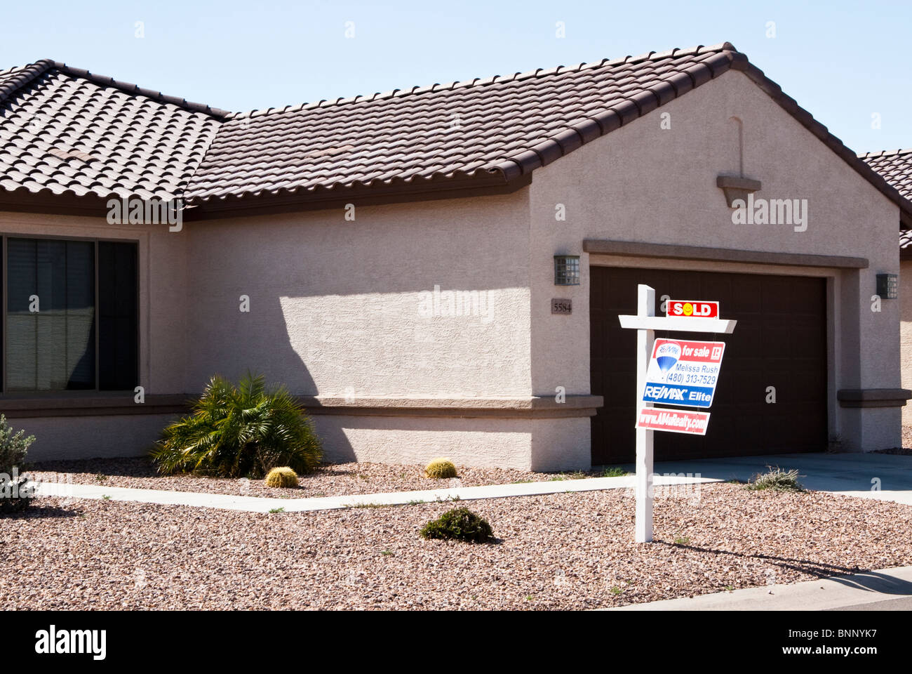 Real street sign hi-res stock photography and images - Alamy