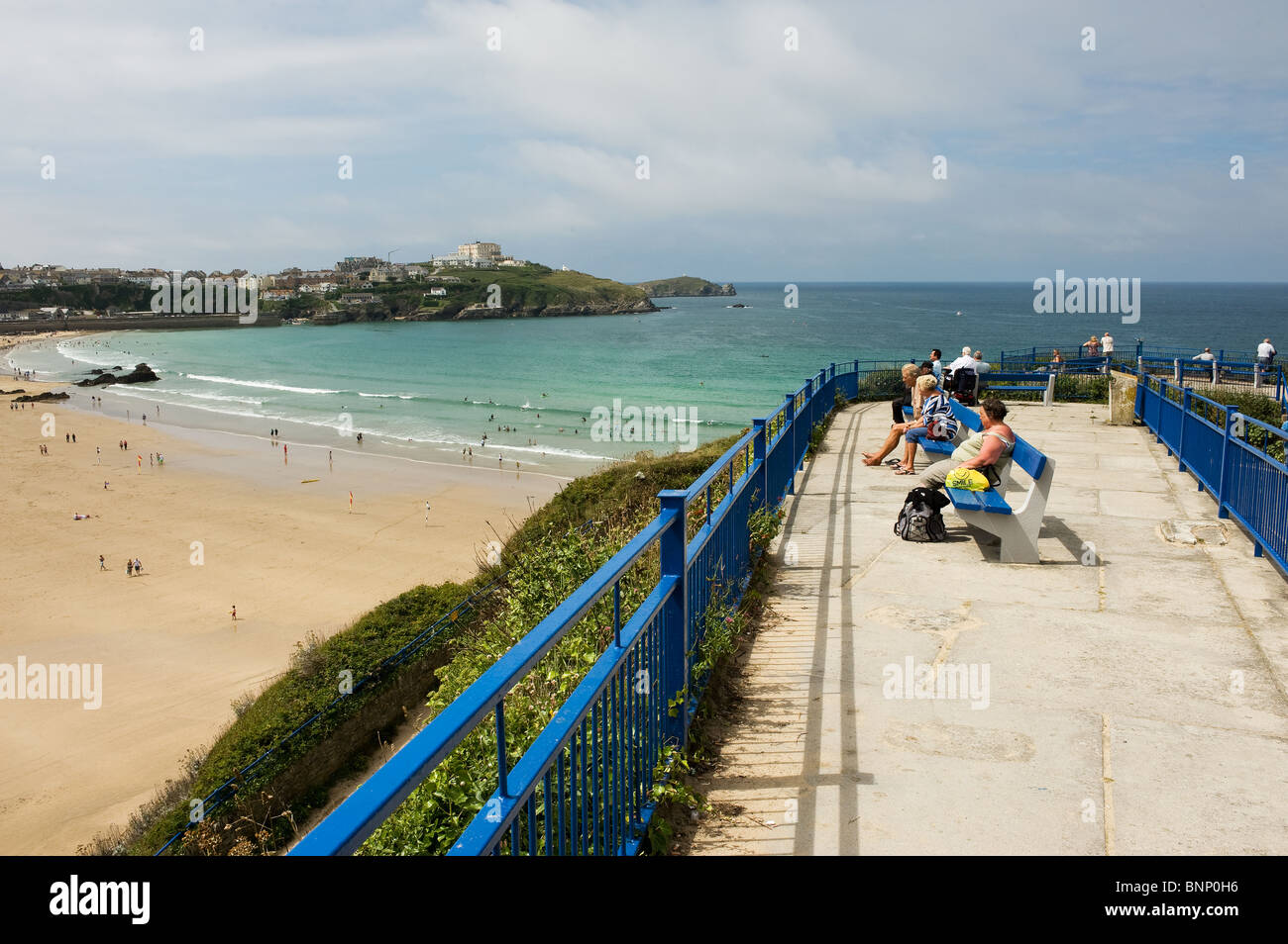 Benches cornwall hi-res stock photography and images - Alamy