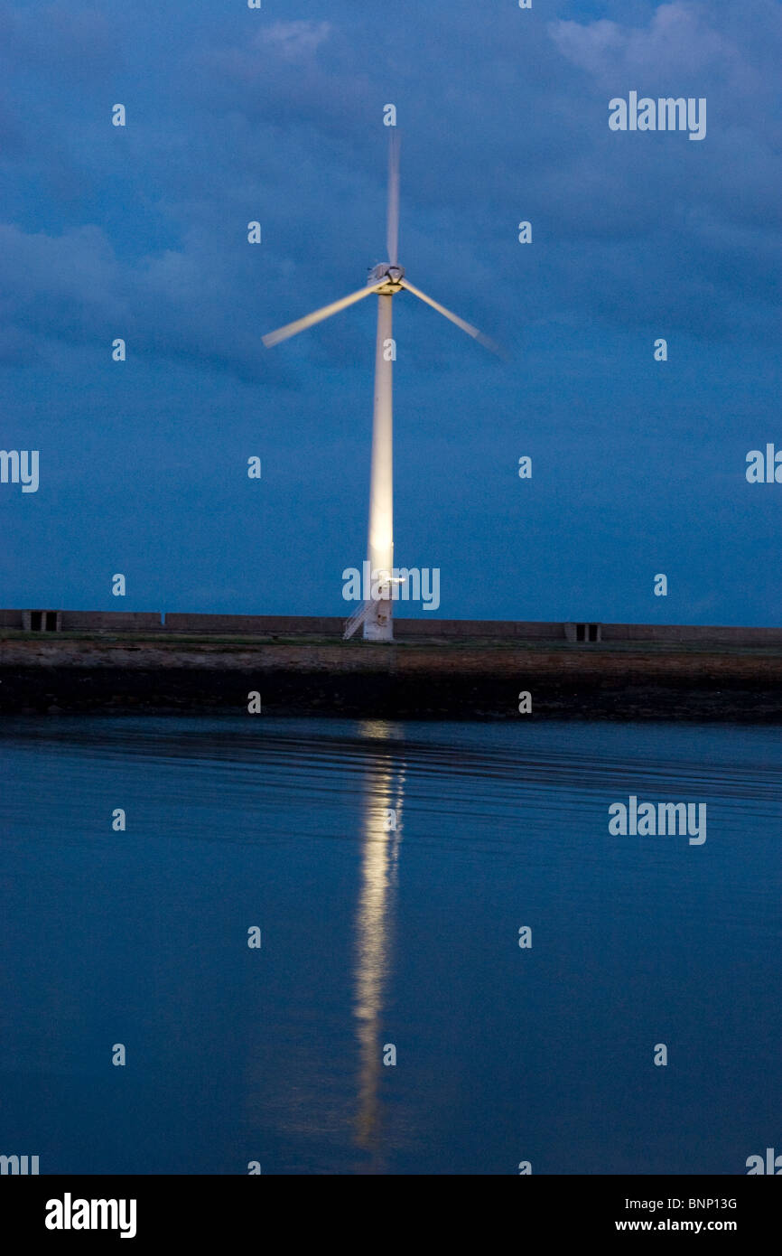 wind turbines on Blyth Harbour, Northumberland, England Stock Photo - Alamy