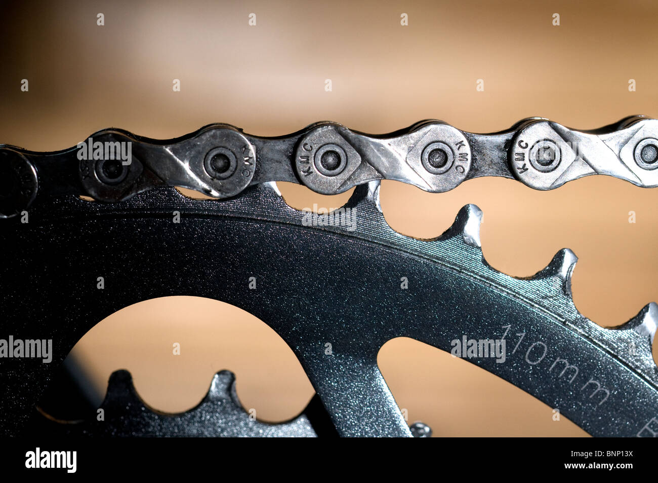 Chain of command hi-res stock photography and images - Alamy