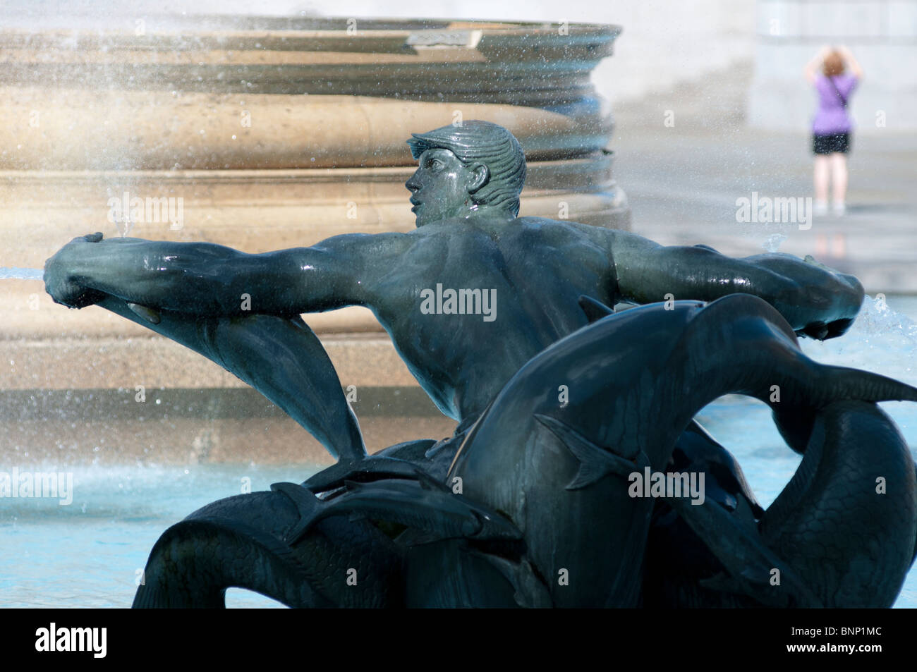 Trafalgar square statue hi-res stock photography and images - Alamy