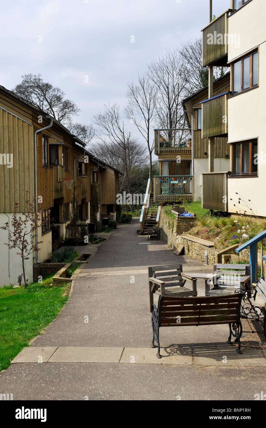Modern housing england street community hi-res stock photography and ...