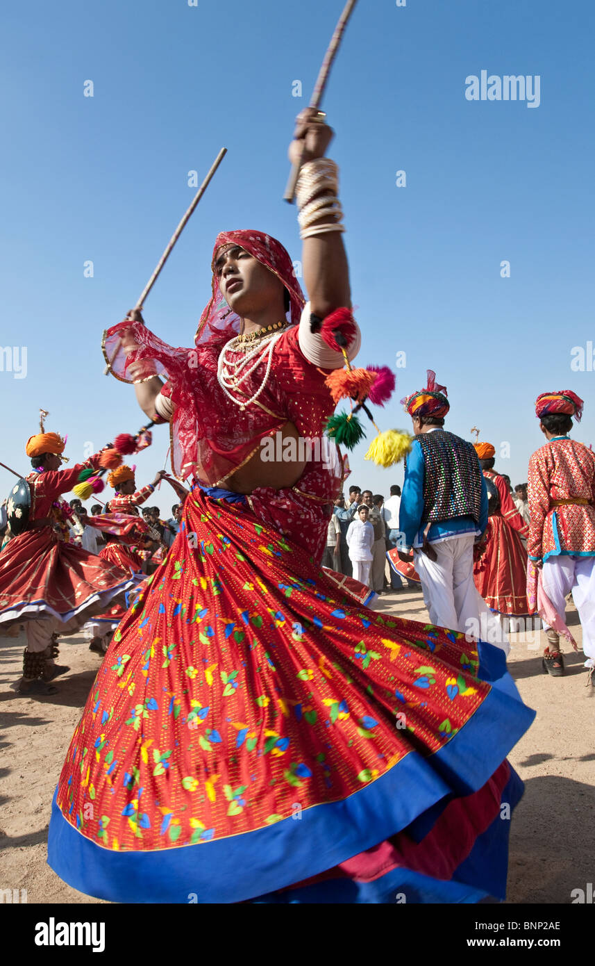 Indian hijra (transvestite) dancing. Jaisalmer Festival. Rajasthan ...