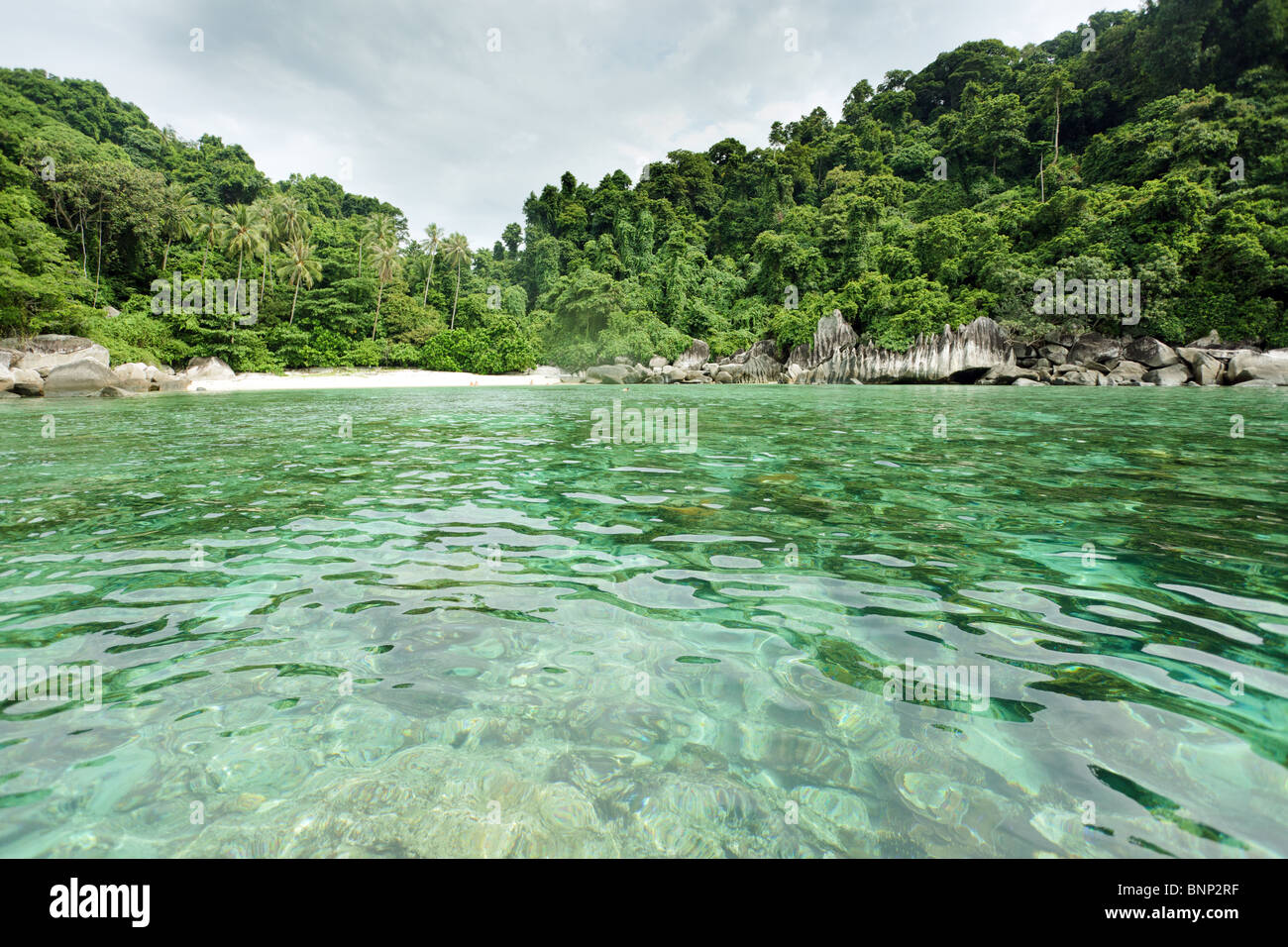 Island edge hi-res stock photography and images - Alamy