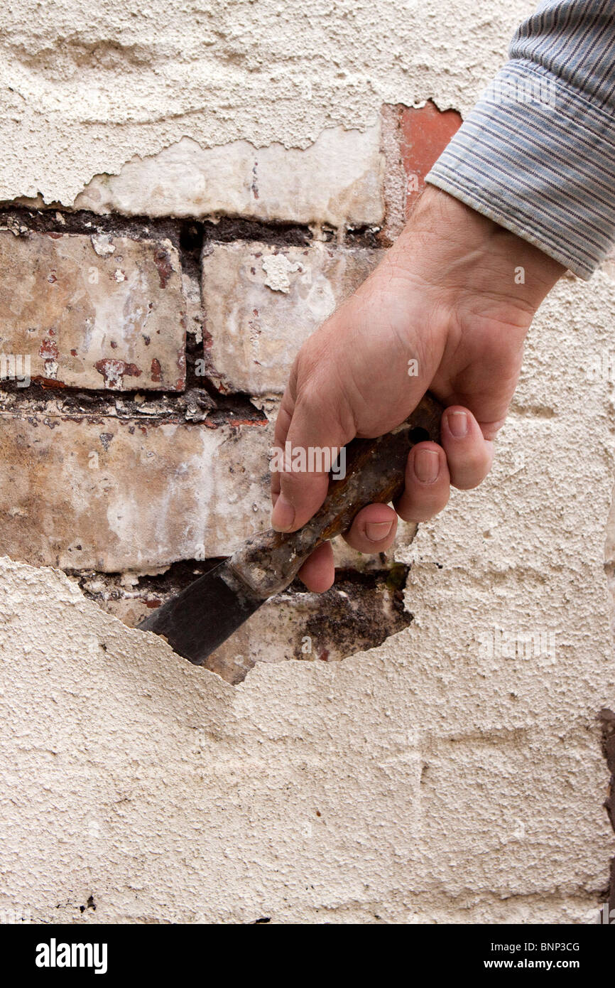 Loose bricks hi-res stock photography and images - Alamy
