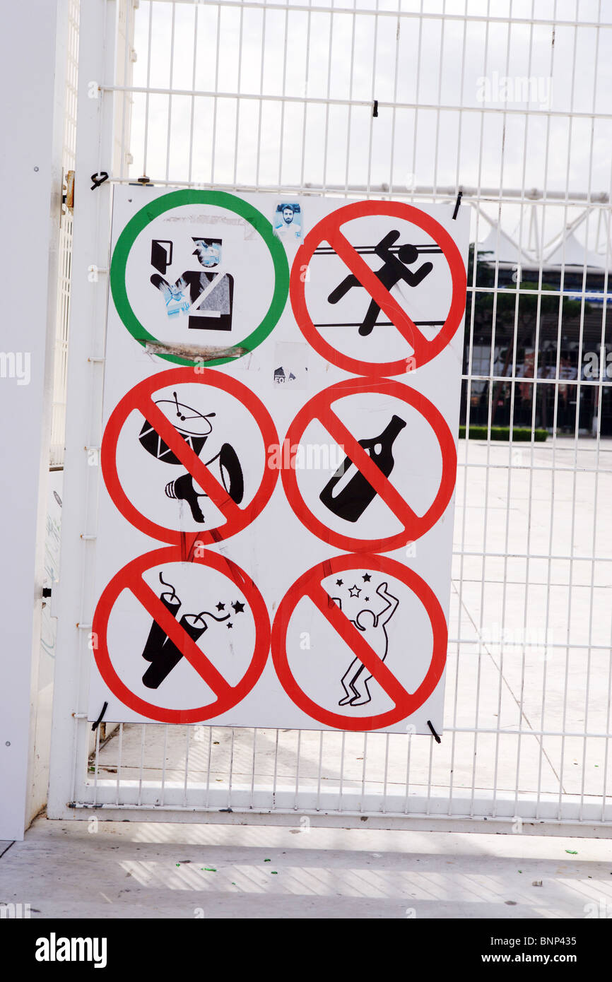 Prohibition symbols hi-res stock photography and images - Alamy