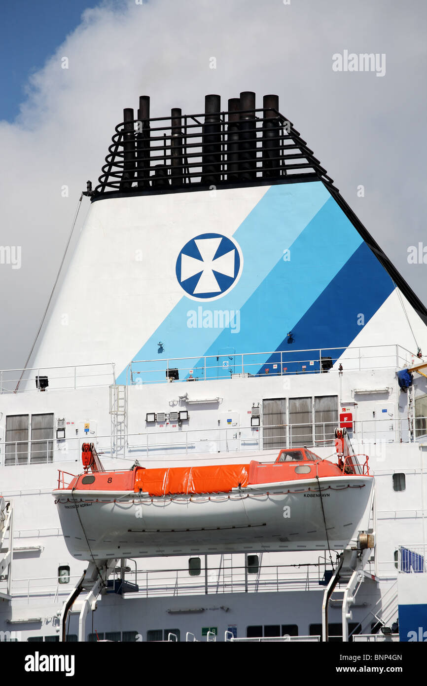 Dfds logo hi-res stock photography and images - Alamy