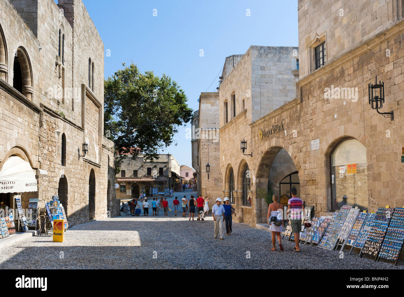 Town square area hi-res stock photography and images - Alamy