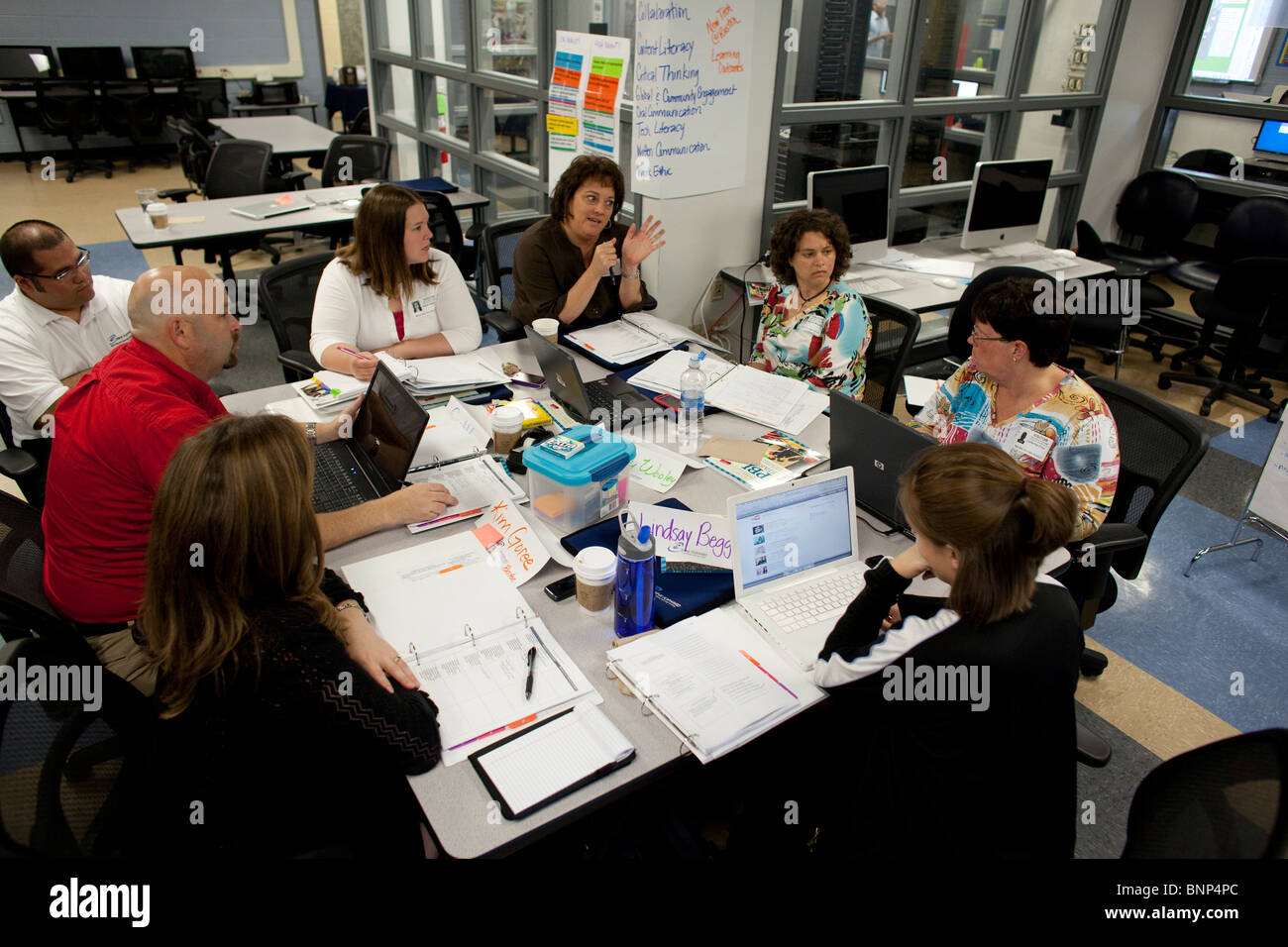 Teachers workshop laptop hi-res stock photography and images - Alamy