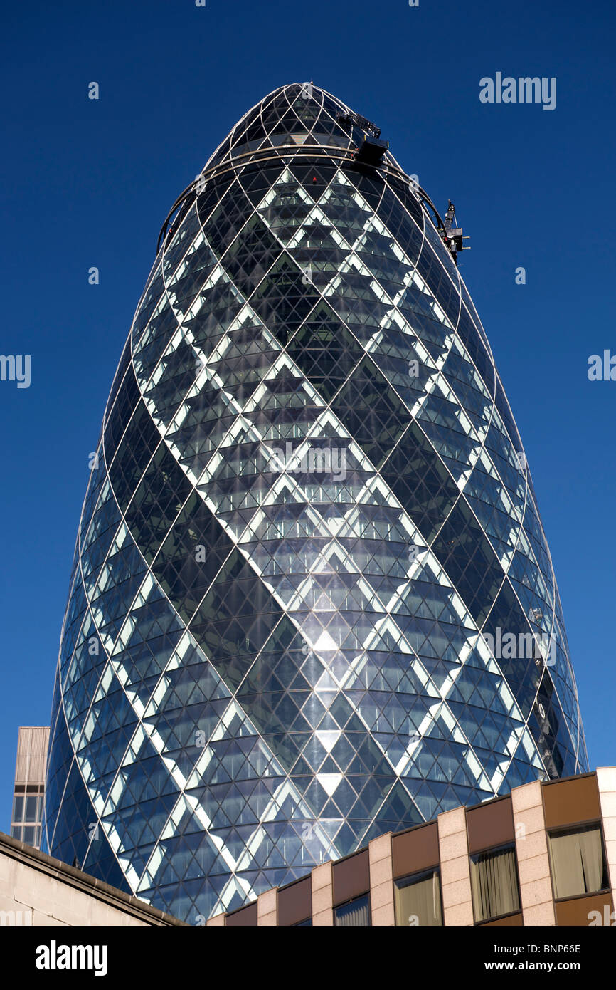 30 St Mary Axe (aka the gherkin) and surrounding buildings in the ...