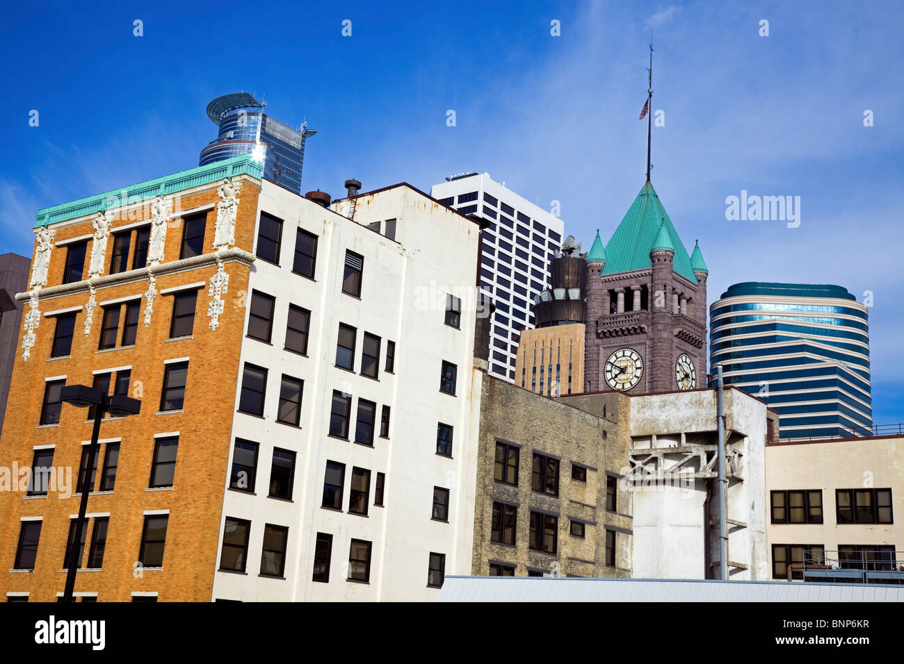 Minnesota minneapolis skyscraper hi-res stock photography and images ...