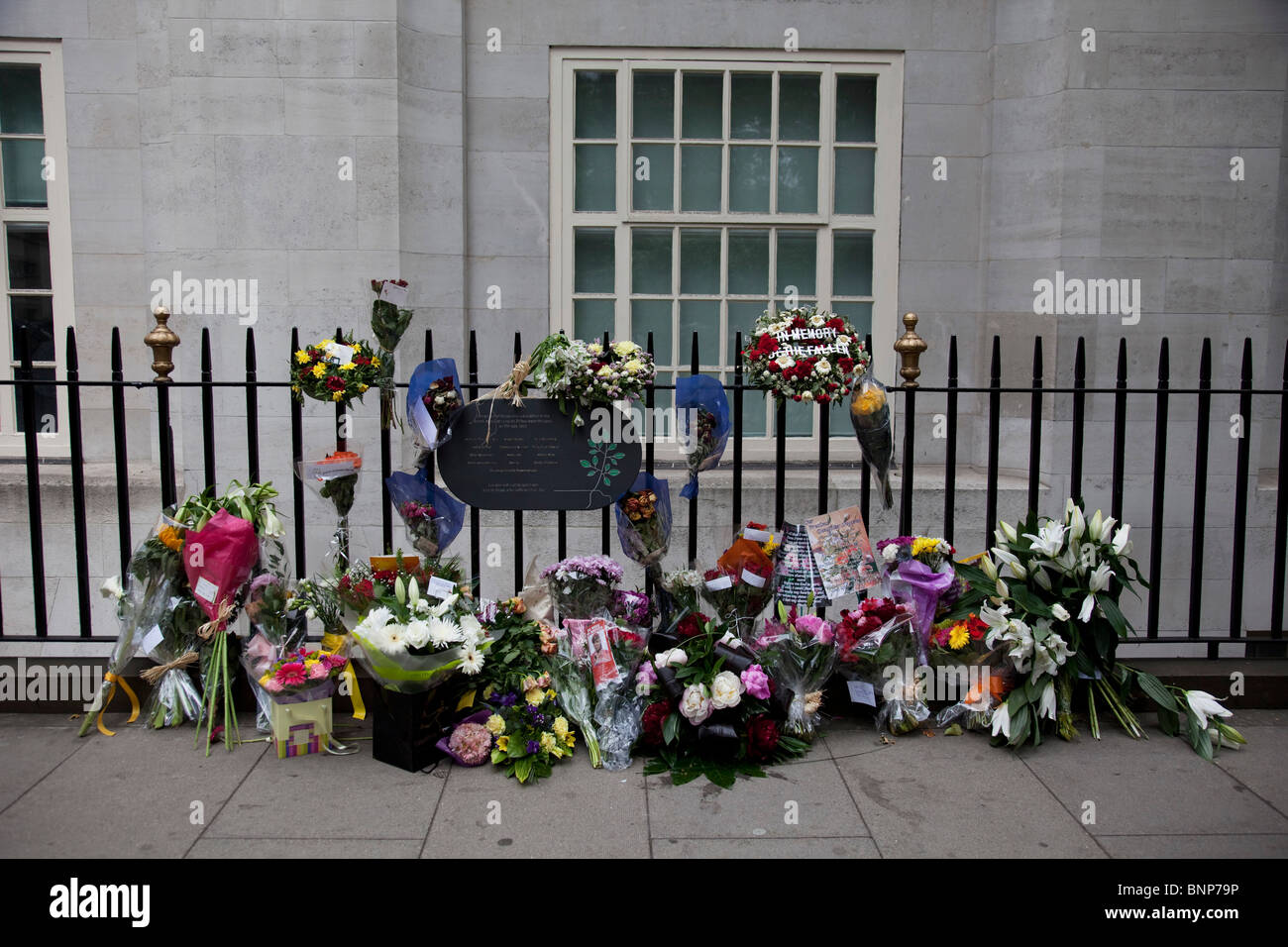 Memorial to the July 7th 7/7 London Bombings on the fifth anniversary ...