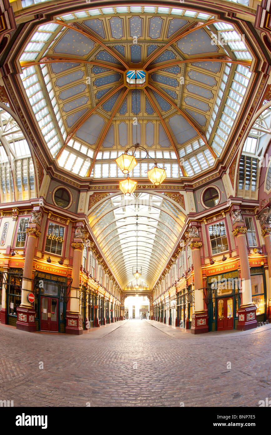 The interior of Leadenhall market in the city of London Stock Photo - Alamy