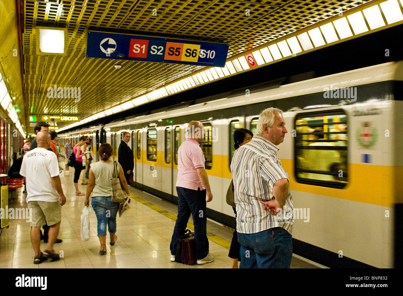 Subway, metro line 3, Milan, Italy Stock Photo - Alamy