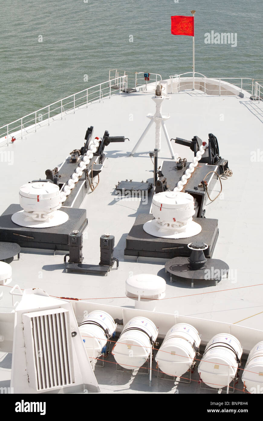 Capstan windlasses for ships hi-res stock photography and images - Alamy