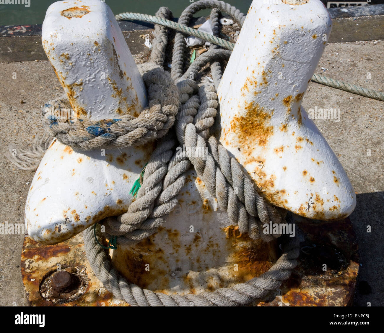Cargo securing hi-res stock photography and images - Alamy