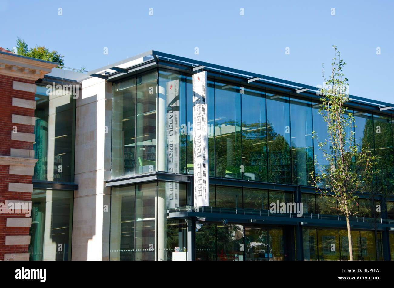 Libraries Uk High Resolution Stock Photography and Images - Alamy