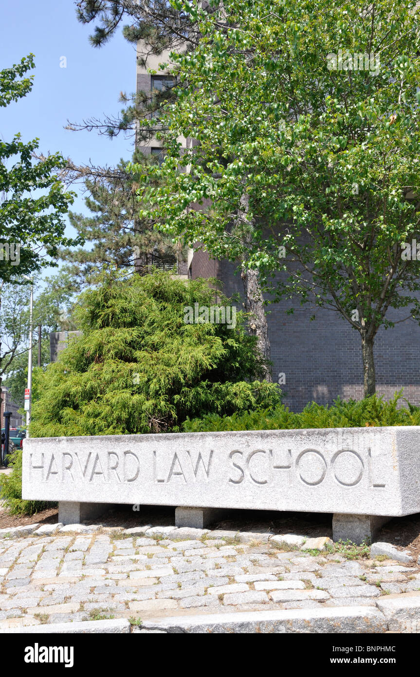 Harvard university campus sign hi-res stock photography and images - Alamy